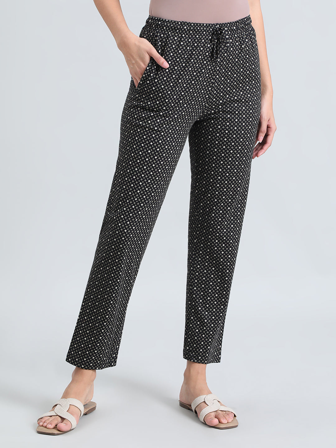 Black Cotton Knit Printed Lounge Pants – Go Colors India