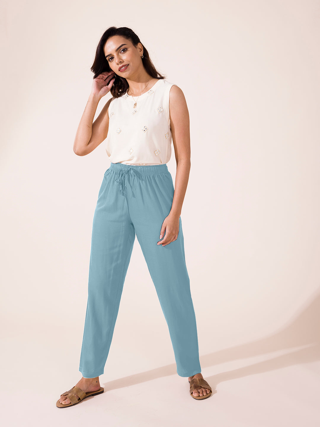 Women Solid Dusty Blue Viscose Mid Rise Casual Pants